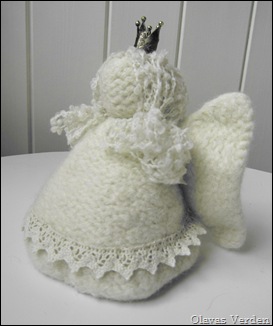 Olavas Verden: Strikket og tovet engel….